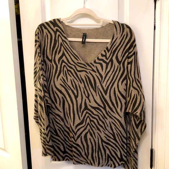 Venti6 | Sweaters | Venti6 Zebra Sweater Made In Italy | Poshmark